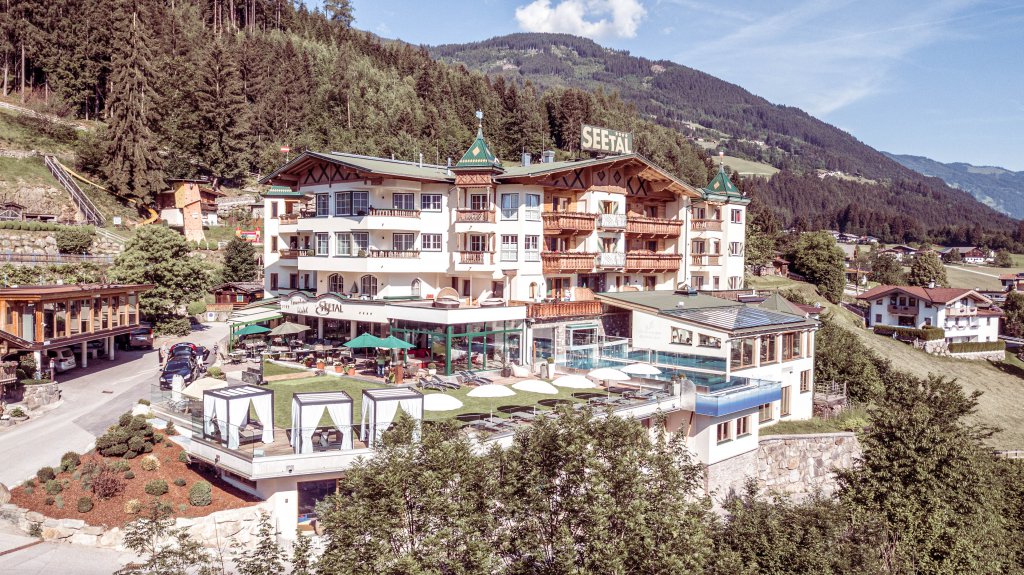Ihr 4* Familienhotel im Zillertal Tirol - Alpin Family Resort Seetal