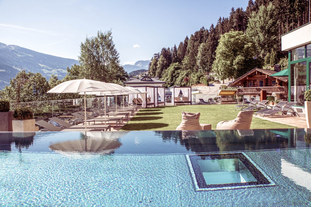 Ihr 4* Familienhotel im Zillertal Tirol - Alpin Family Resort Seetal